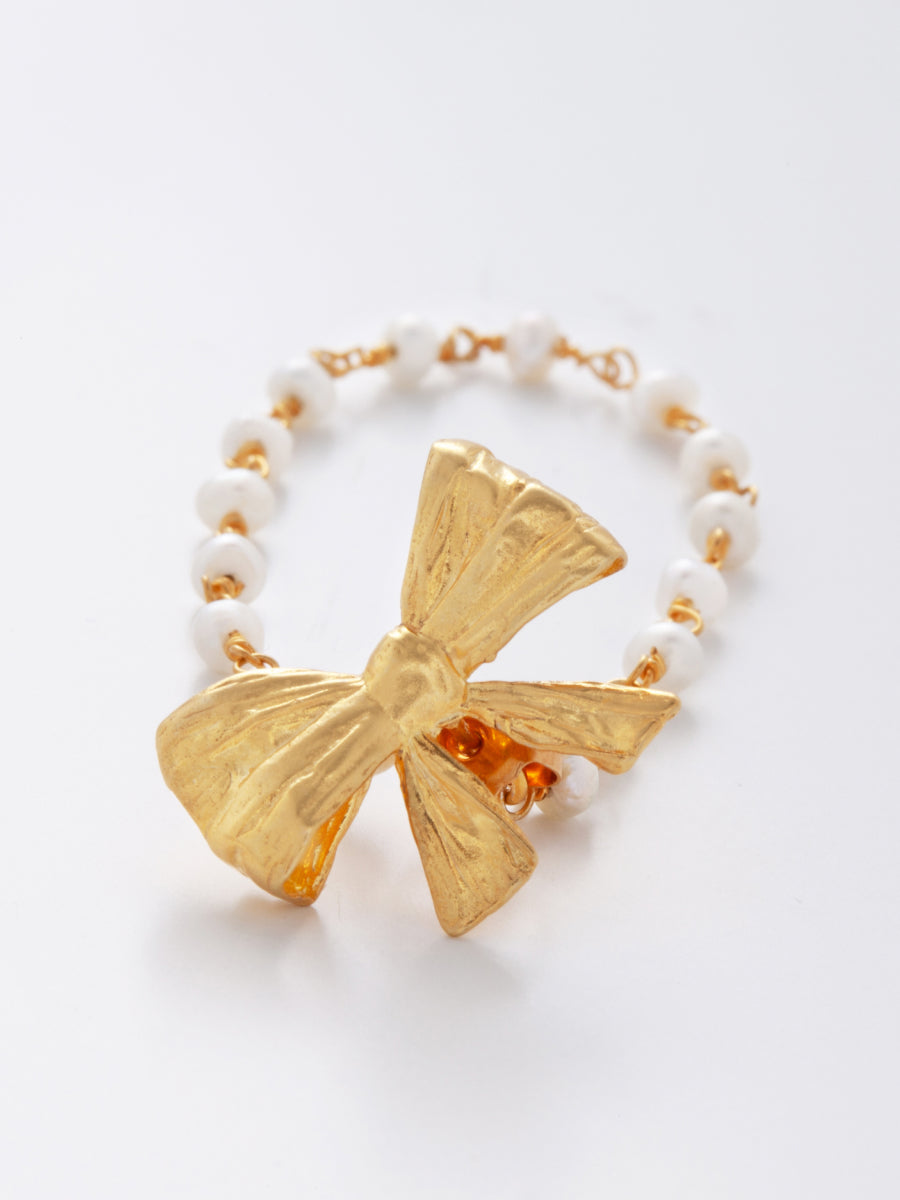 Bow & Pearls Chain Ear Cuff – Mirit Weinstock